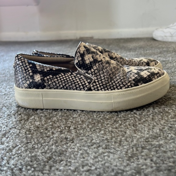 Steve Madden | Shoes | Steve Madden Snakeskin Slip Ons | Poshmark